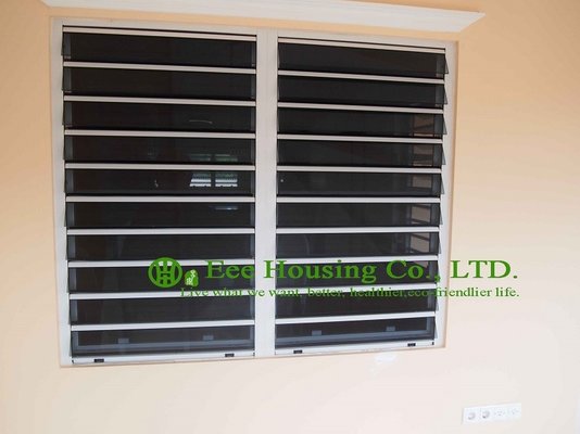 China Aluminum Safe Glass Louvered windows with tinted glass, hurricane-proof Louvered windows supplier